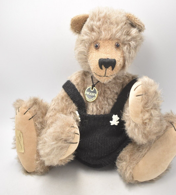 Teddy Bears and Plush – Collectible Pawn